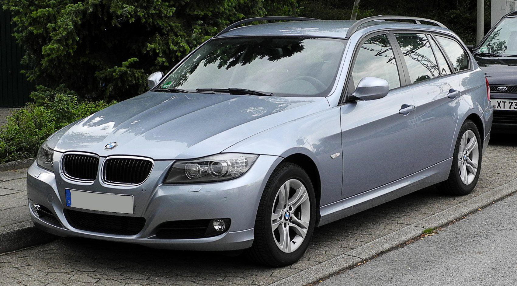 BMW 3 Series Touring (E91, facelift 2009) 330d (245 Hp) Automatic